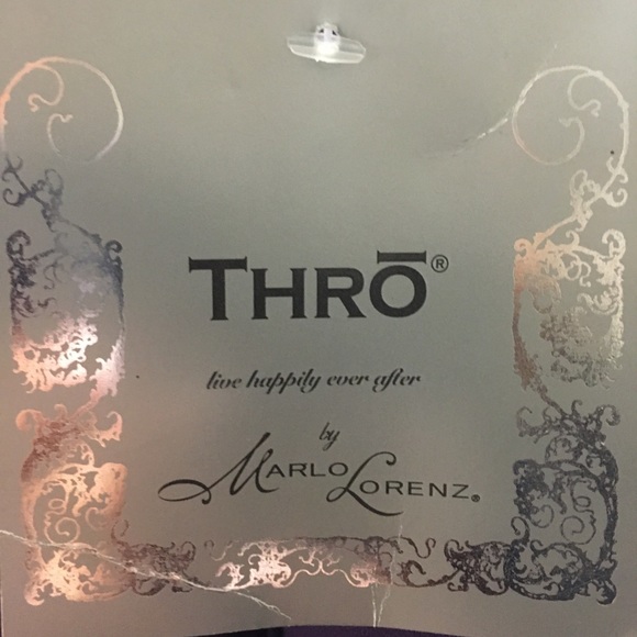 Marlo Lorenz | Accents | Thro By Marlo Lorenz Jessica All Over Ruffle ...